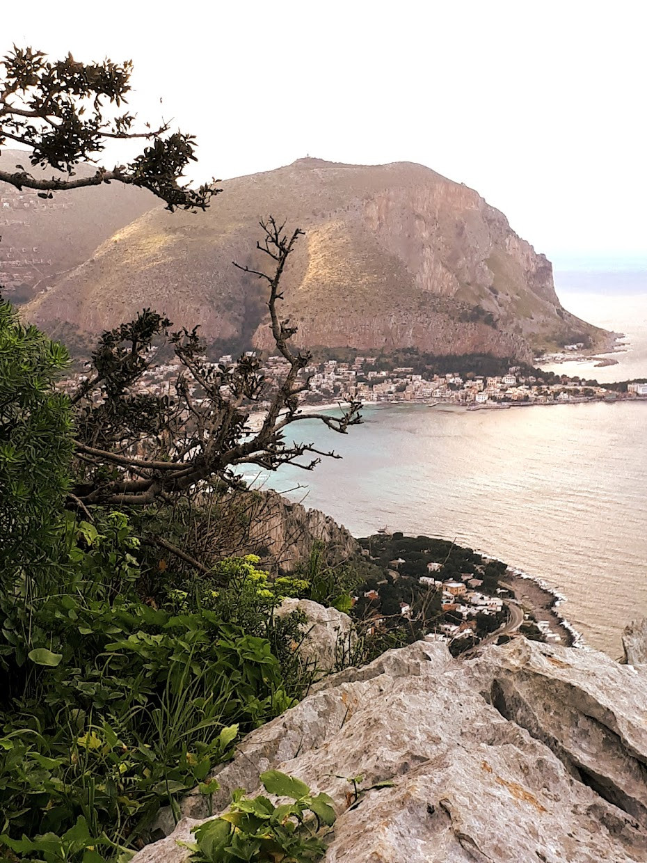 Monte Pellegrino: punto panoramico sull'Addaura (Map, Images and Tips ...