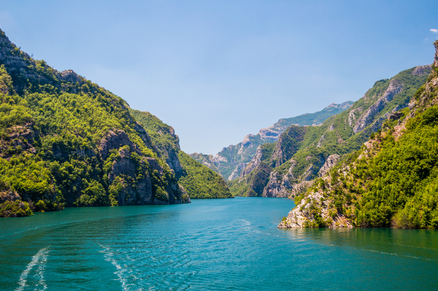 Komani Lake (Map, Images and Tips) | Seeker