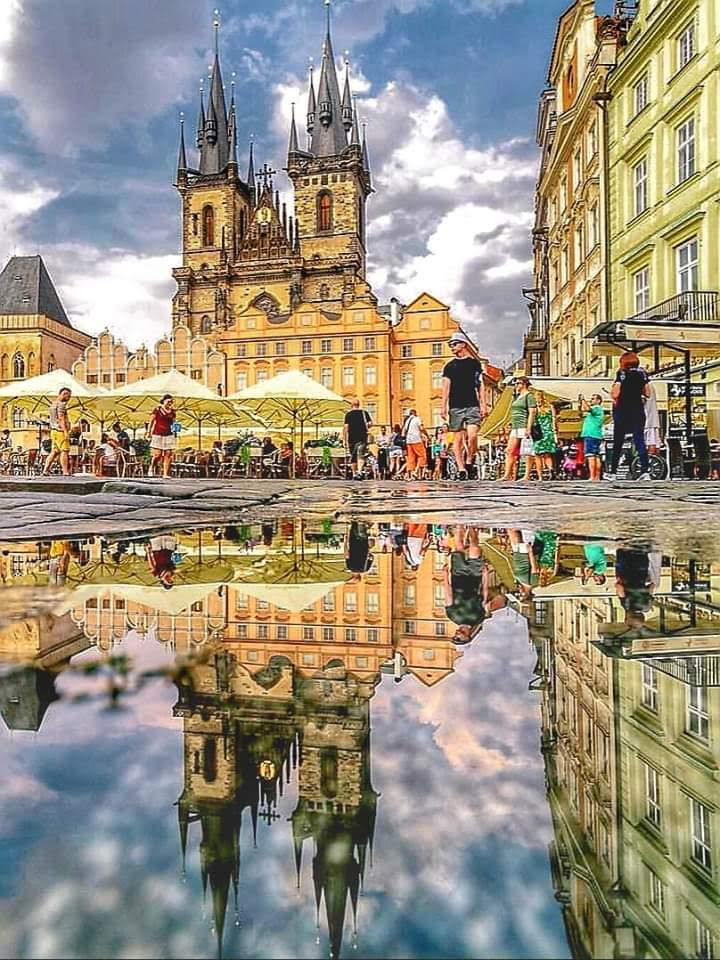 Old Town Square (Map, Images and Tips) | Seeker