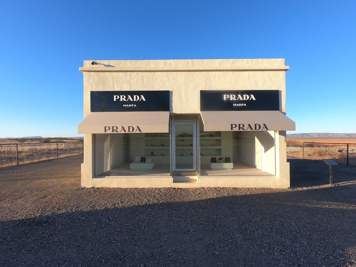 Prada Marfa (Map, Images and Tips) | Seeker