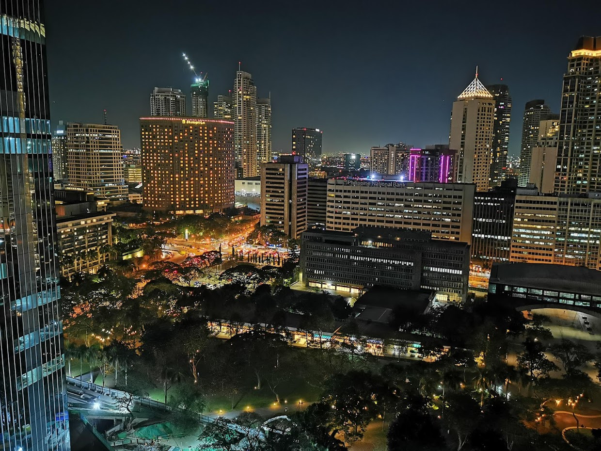 Ayala Triangle Gardens (Map, Images and Tips) | Seeker