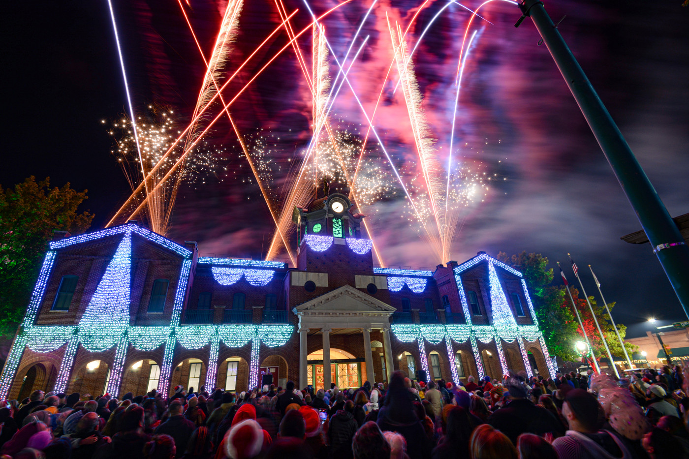 Grapevine City Hall (Map, Images and Tips) | Seeker